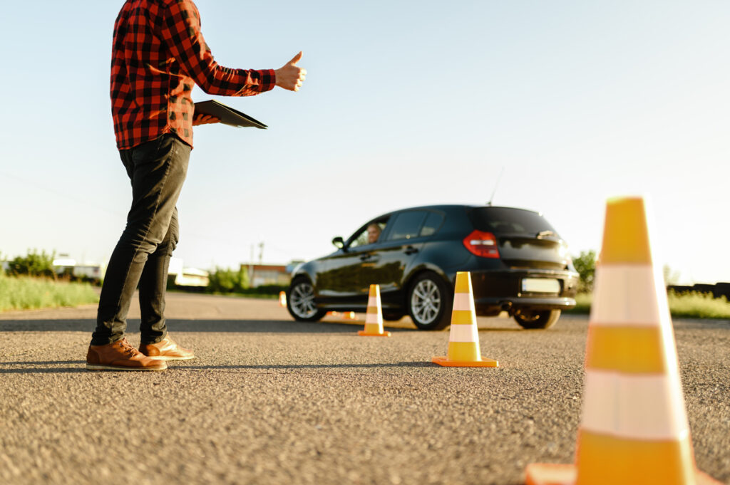 How to Be a Defensive Driver | Open 24/7